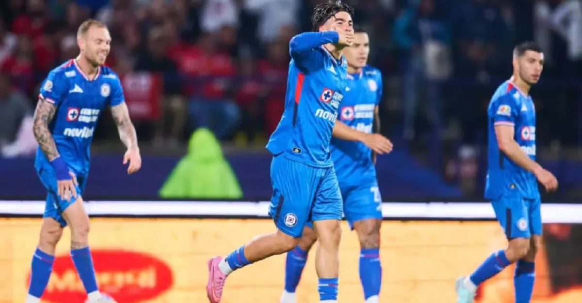 Cruz Azul le abolló la corona al Toluca con un golazo